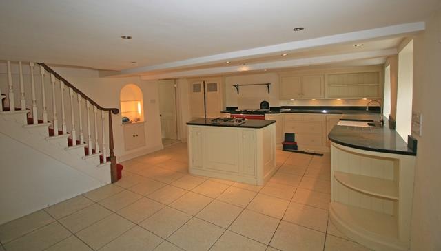 Treize | Bell & Co Ltd